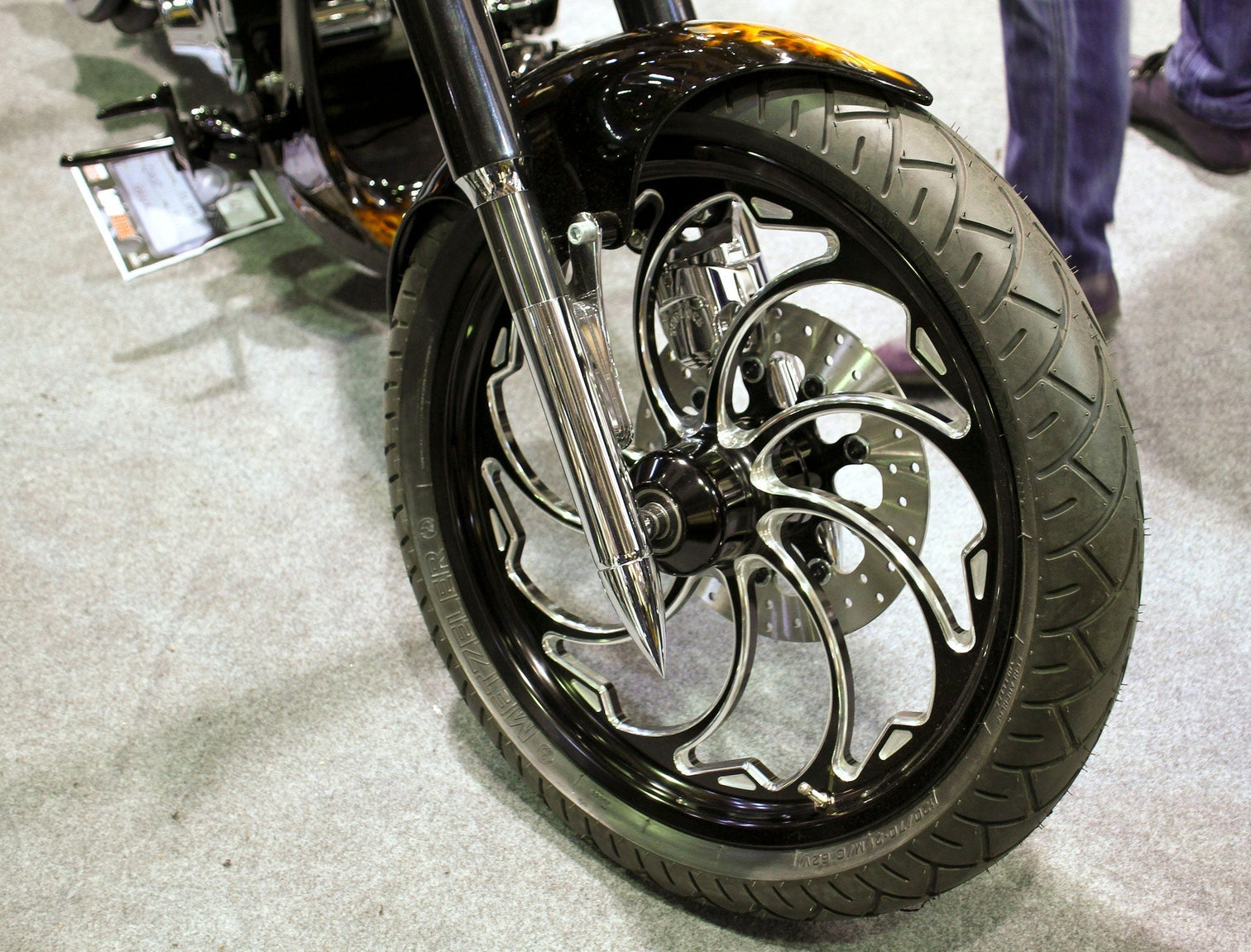Forged Wheels Vs. Cast Wheels: Pros And Cons For Motorcycles – MOTOTEKS